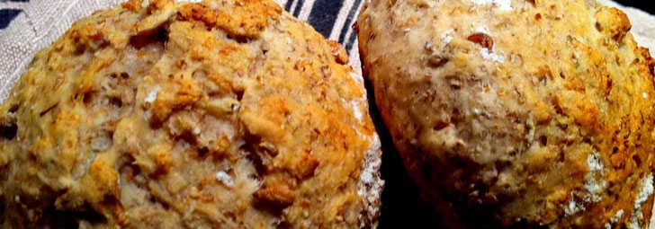 Lækker opskrift på grove boller med solsikkekerner med billede